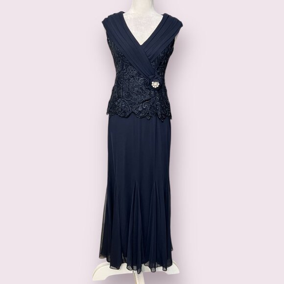 Patra | Dresses | Patra Navy Lace Evening Gown Dress 6p Elegant Formal ...